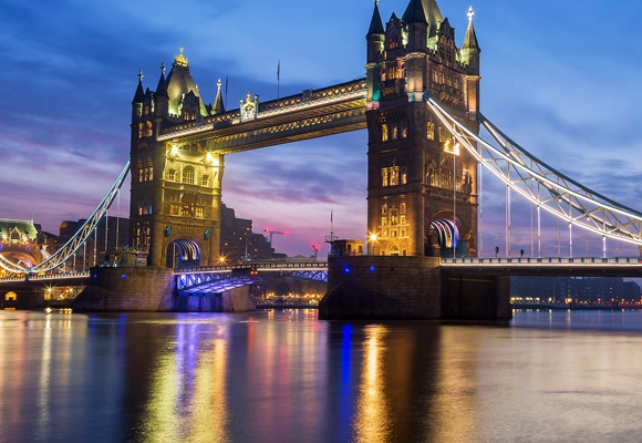 Book a Cruise from Great Britain | CruiseBooking.com